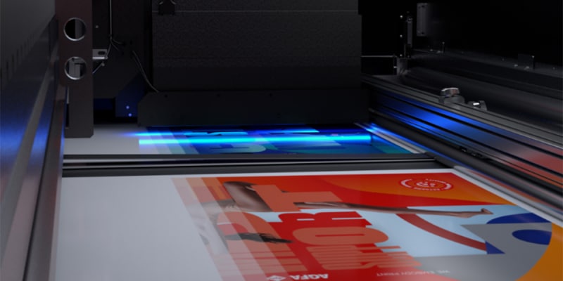 Agfa Jeti Tauro H3300 LED range - Hybrid large-format UV inkjet printers